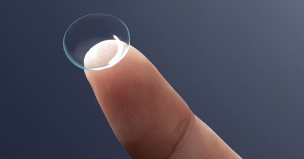 How to Store Contacts Without a Case | Best Guide